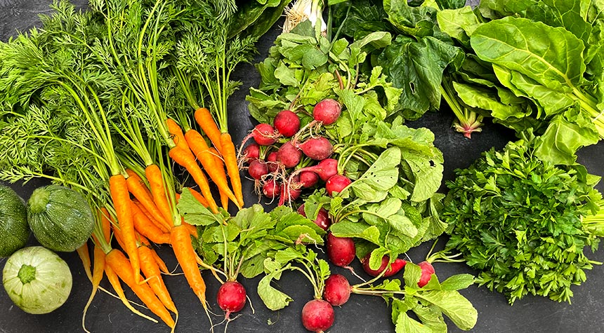 Αυξήσεις έως και 53% στα εποχιακά φρούτα και λαχανικά – «Καλπάζει» η ακρίβεια | dimosio.gr