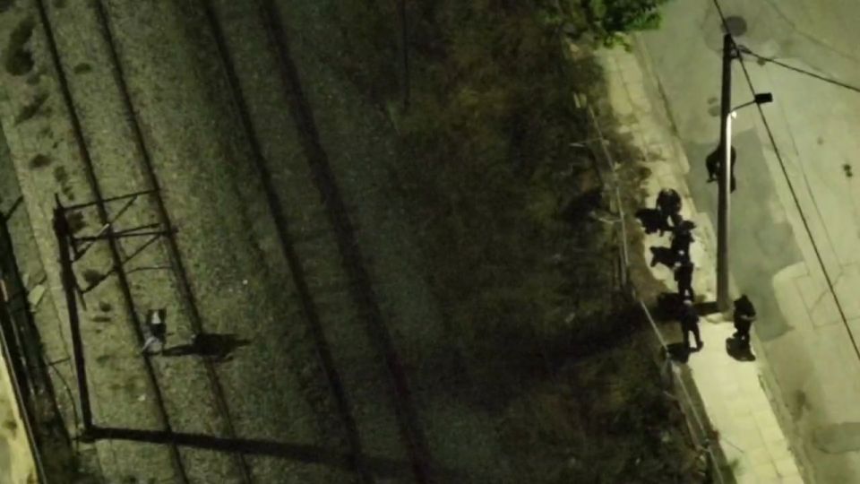 Μενίδι: Drone του ΟΣΕ εντόπισε Ρομά που έκλεβαν καλώδια σε σταθμό του Προαστιακού (βίντεο ...