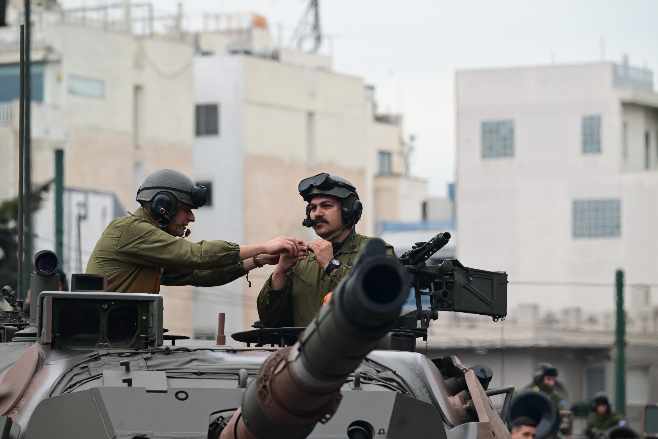 25η Μαρτίου: Live η μεγάλη στρατιωτική παρέλαση στο κέντρο της Αθήνας | dimosio.gr