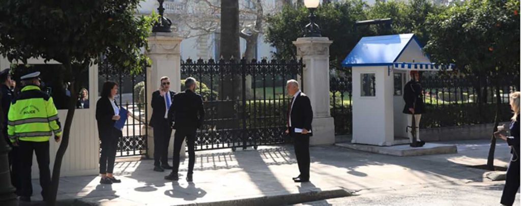 LIVE η ορκωμοσία της νέας κυβέρνησης Μητσοτάκη | dimosio.gr