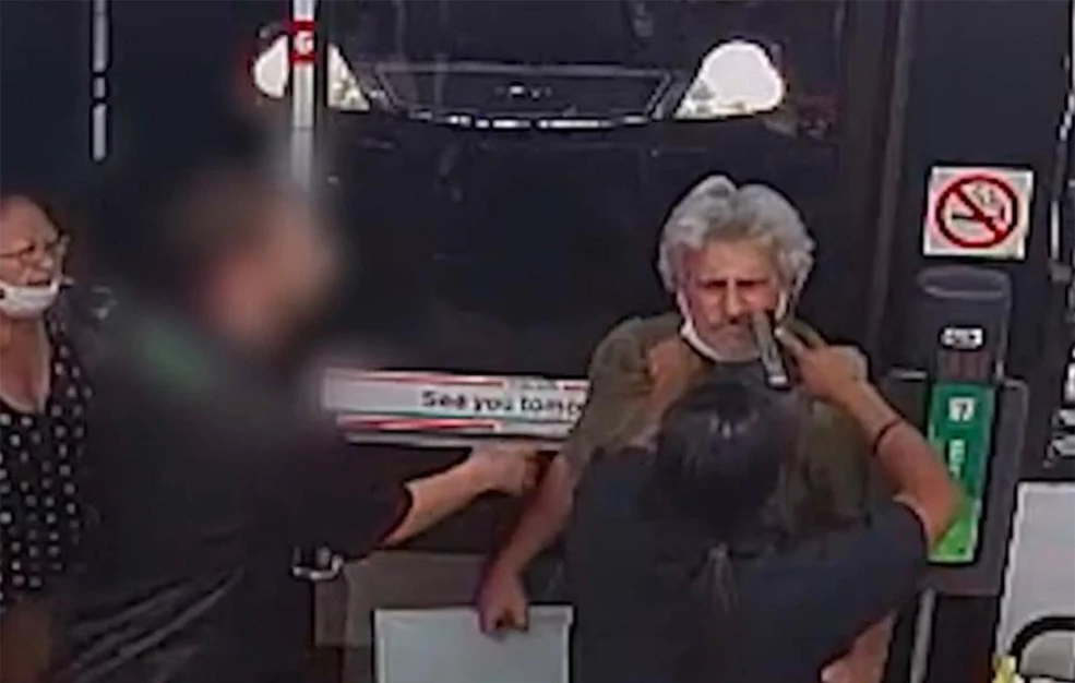 Σοκαριστικό περιστατικό: Σεκιούριτι εκτέλεσε πελάτη που παρέκαμψε την ουρά σε παντοπωλείο ...