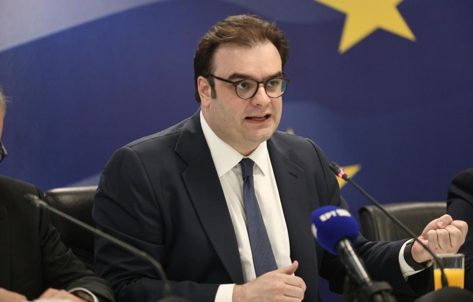 Live η εξειδίκευση Πιερρακάκη για τα μέτρα που ανακοίνωσε ο Μητσοτάκης στη ΔΕΘ | dimosio.gr